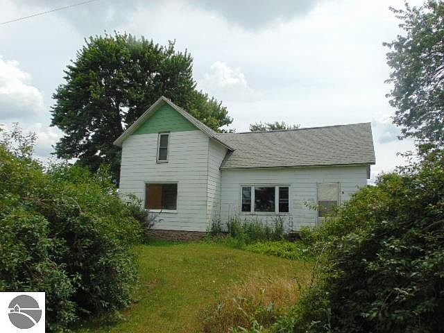 9346 E Tyler Rd, Wheeler, MI 48662 | Zillow