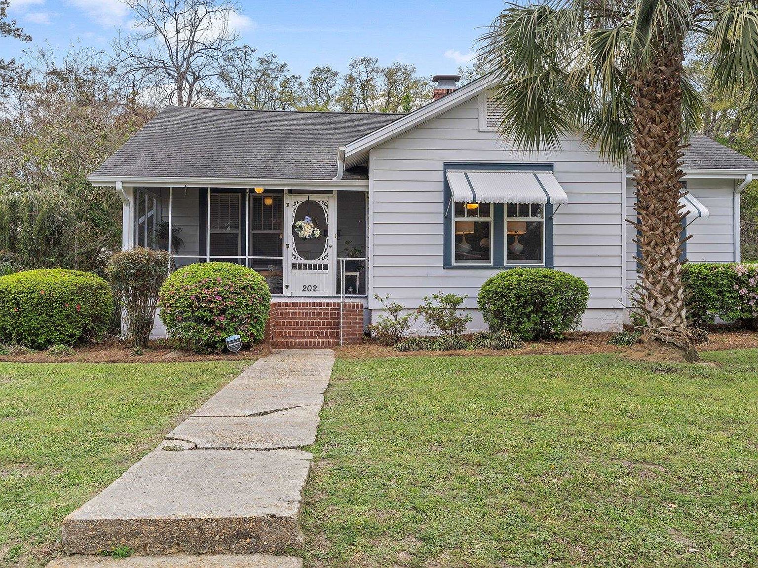 202 NE 3rd St, Havana, FL 32333 | Zillow