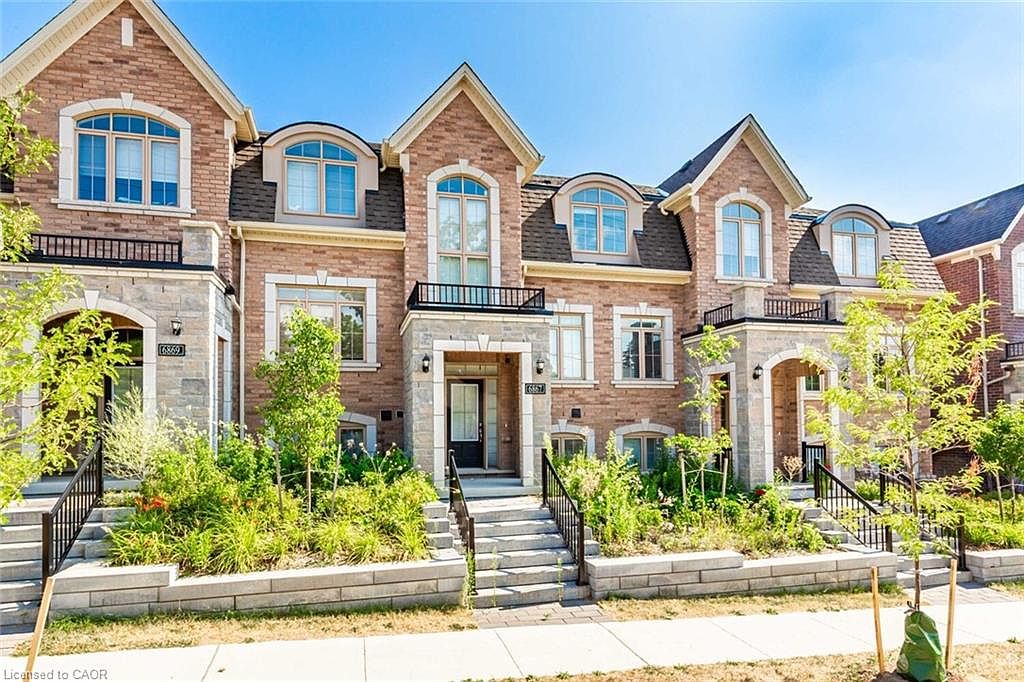 6867 14th Ave, Markham, ON L6B 1A8 | Zillow