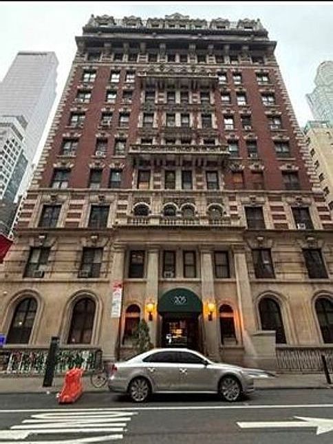 205 W 54th St APT 8A, New York, NY 10019 | Zillow