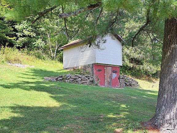 828 Kasson Rd, Moatsville, WV 26405 | MLS #10151193 | Zillow