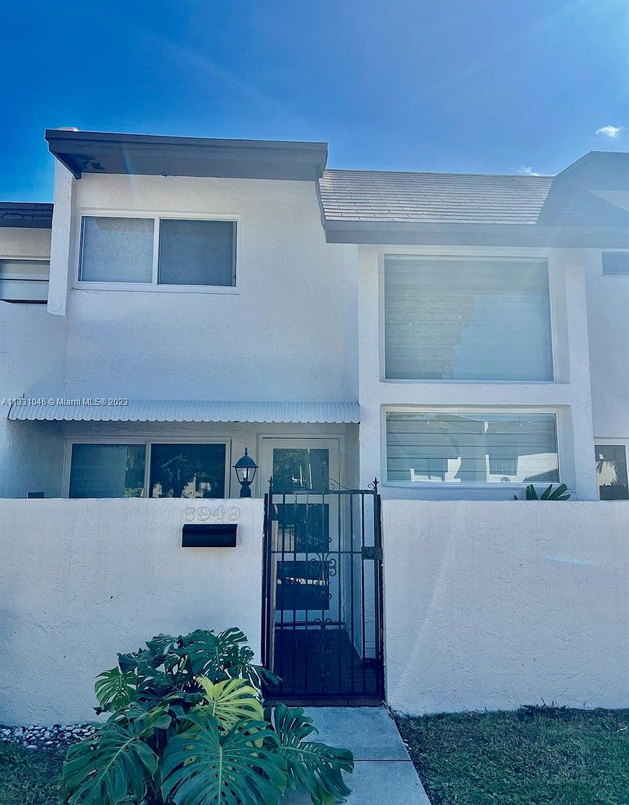 6949 SW 110th Ct, Miami, FL 33173 | Zillow