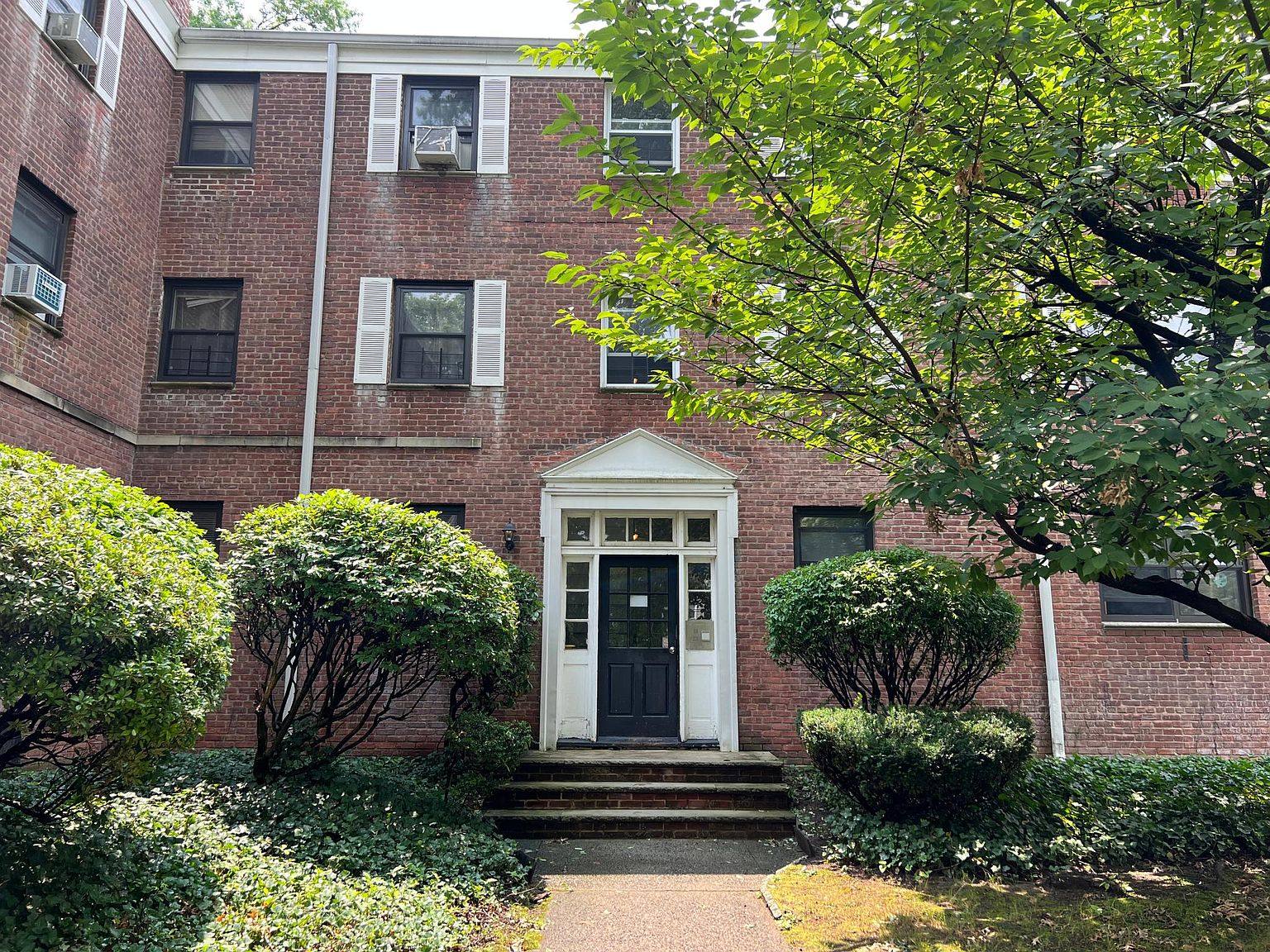 147 Washington Ave APT D, Rutherford, NJ 07070 | Zillow