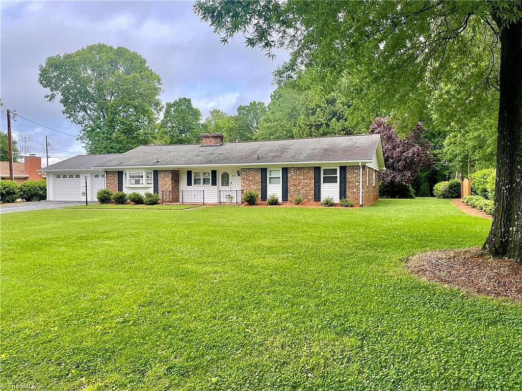 606 Kingsway Dr, King, NC 27021 | Zillow