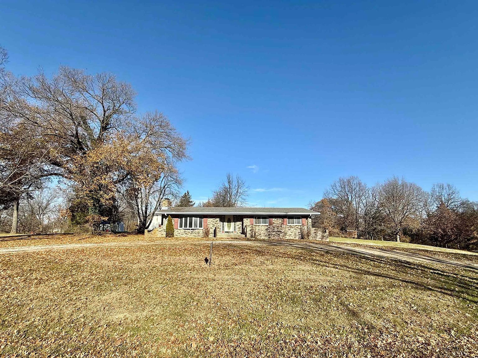23609 Debbie Dr, Sedalia, MO 65301 | Zillow