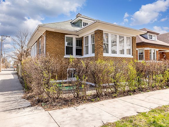 6915 S Rockwell St, Chicago, IL 60629 | Zillow