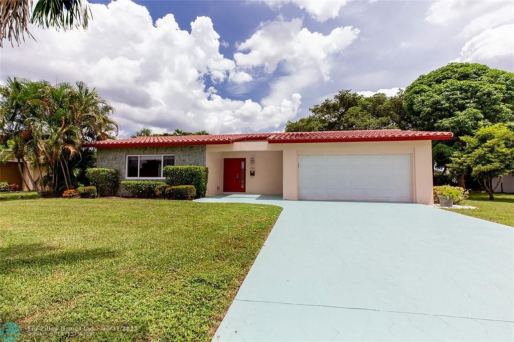 5723 S Bayberry Ln, Fort Lauderdale, FL 33319 | Zillow