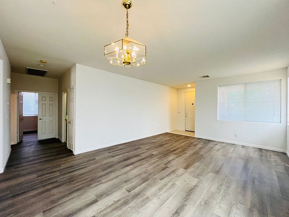 8226 Shell Beach Ct, Spring Valley, NV 89117 | Zillow