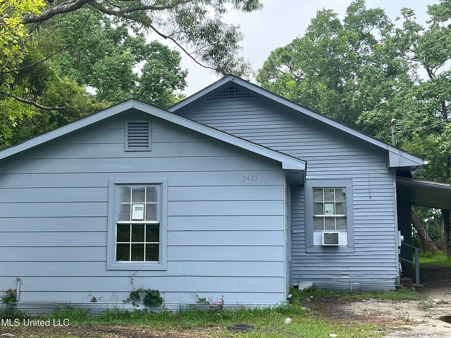 5425 Hubert St, Moss Point, MS 39563 | Zillow