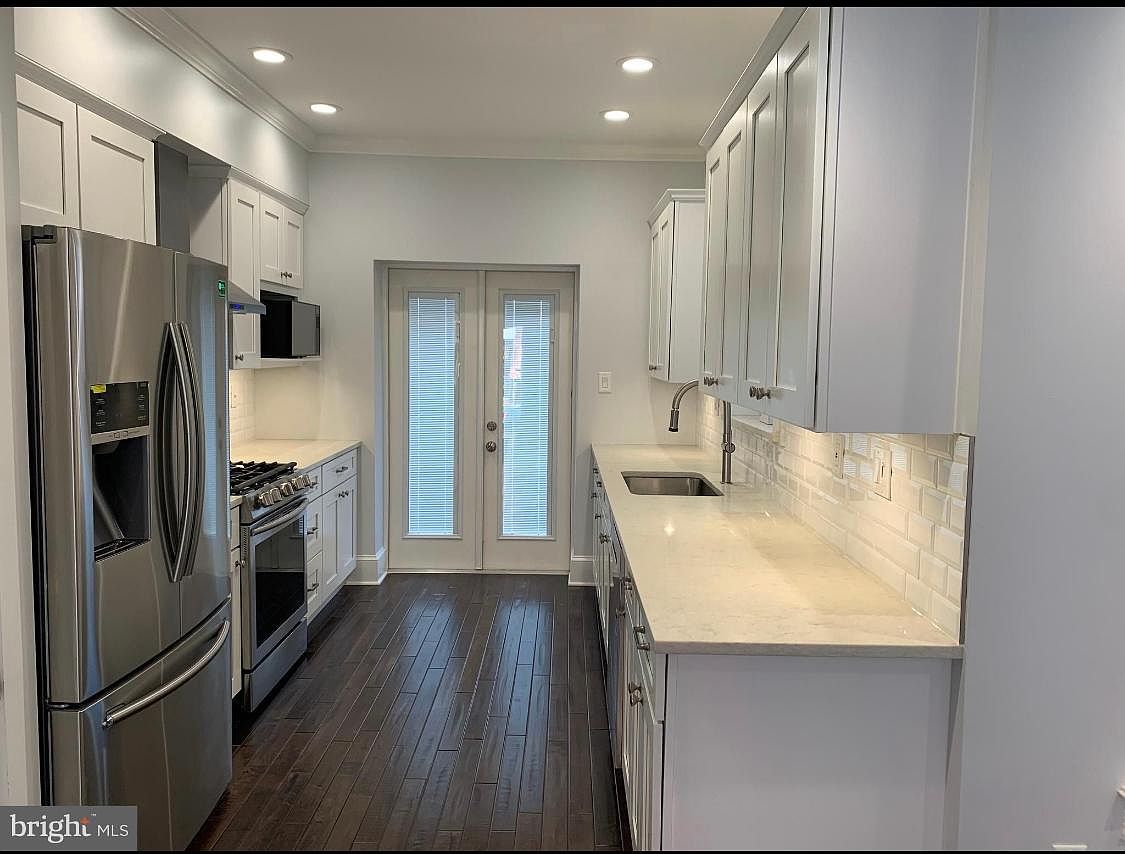 2424 S Lambert St, Philadelphia, PA 19145 | Zillow