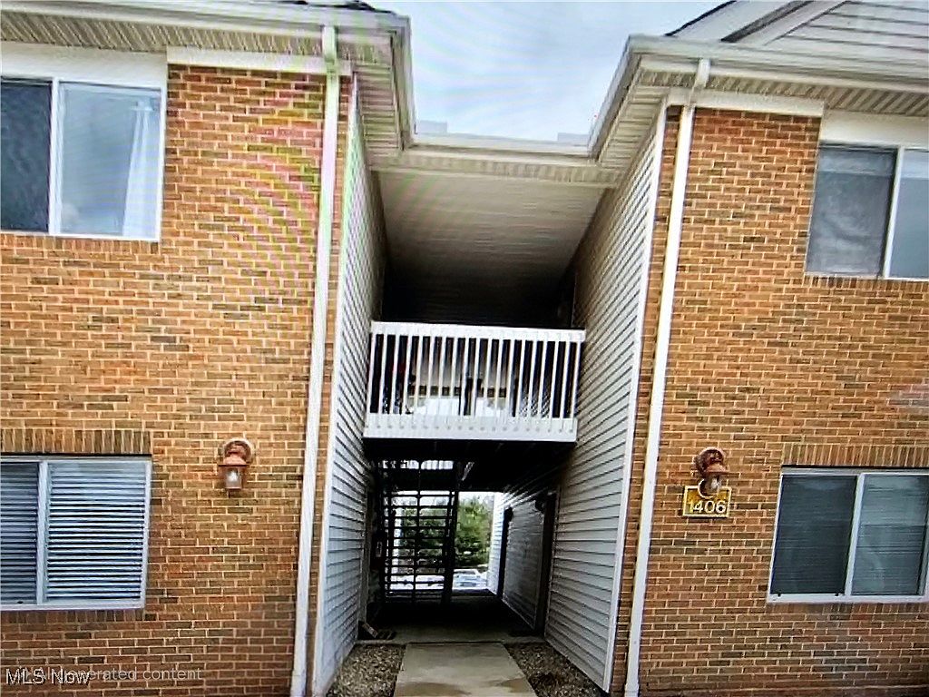 1406 Buckingham Gate Blvd Unit H, Cuyahoga Falls, OH 44221 | Zillow