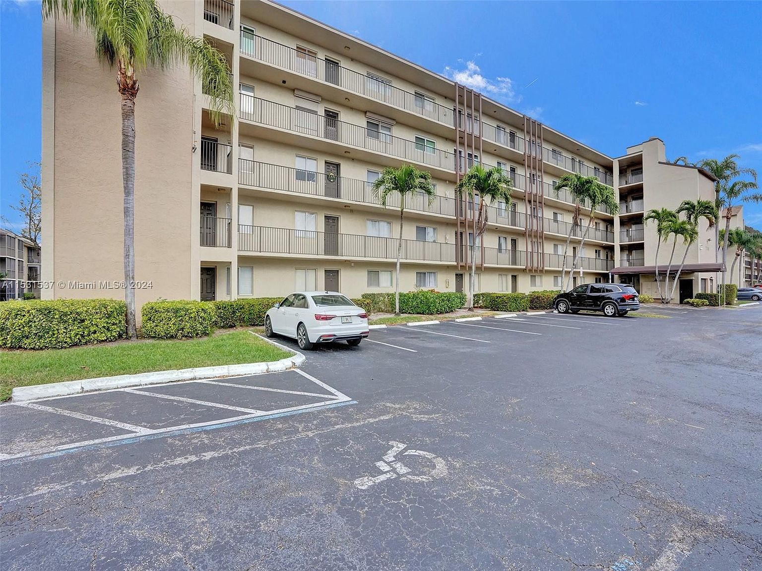 7740 NW 50th St APT 102, Fort Lauderdale, FL 33351 | MLS #A11531537 ...