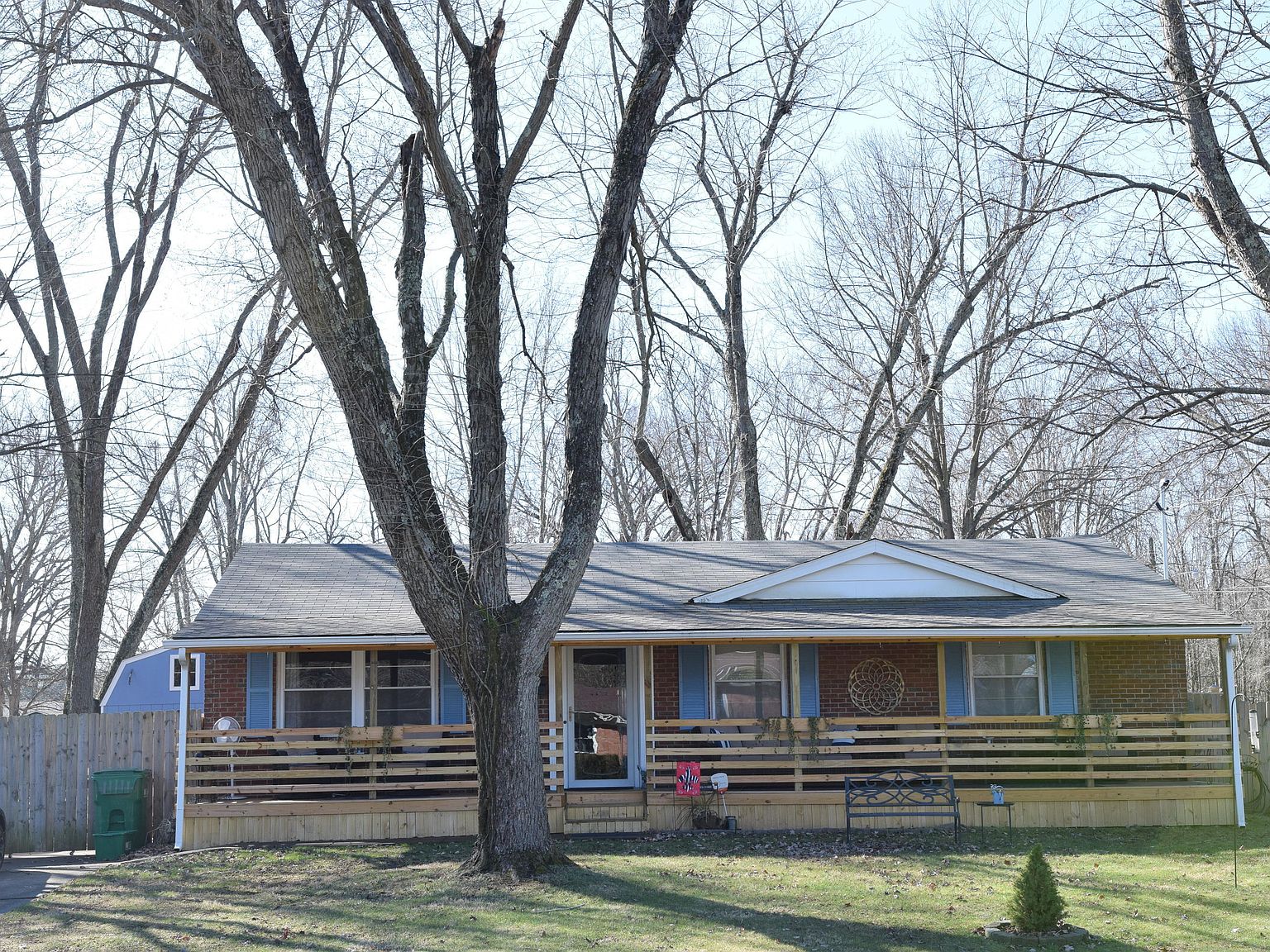 6612 North Dr, Louisville, KY 40272 | Zillow