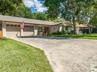 1025 Larkspur, New Braunfels, TX 78130 | Zillow
