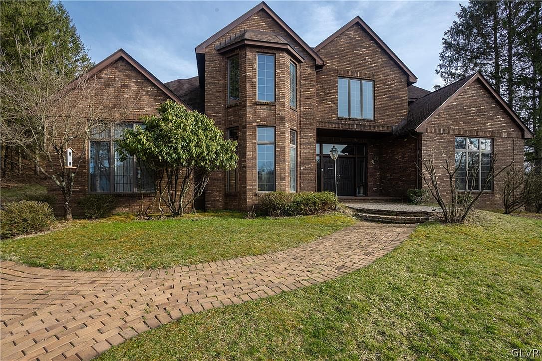 312 Windsor Way, Stroudsburg, PA 18360 | Zillow