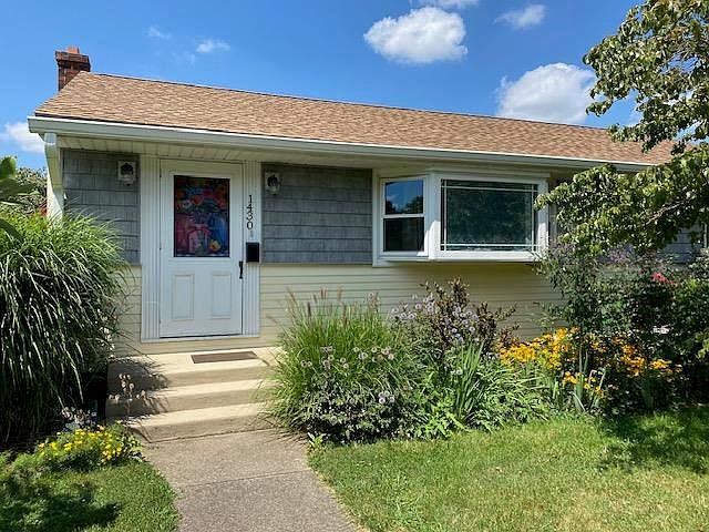 1430 Detweiler Ave, Hellertown, PA 18055 | Zillow