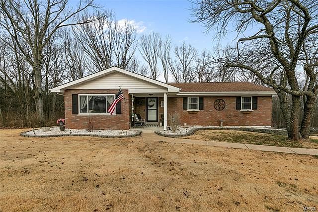2723 Cindy Dr, Imperial, MO 63052 | Zillow
