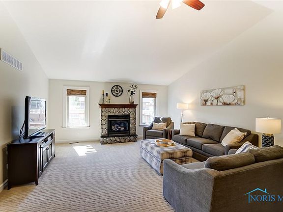 363 Marilyn Dr, Findlay, OH 45840 | Zillow