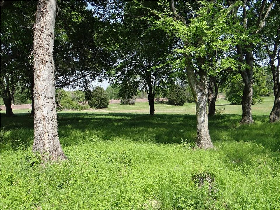 107 Cape Shr Kemp, TX, 75143 - Apartments for Rent | Zillow