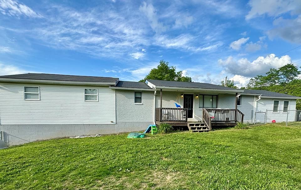 763 Hinton Rd, White Oak, WV 25989 | MLS #86940 | Zillow