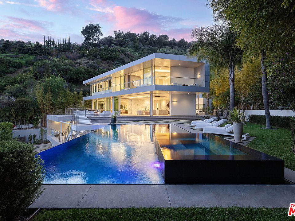 1895 Rising Glen Rd, Los Angeles, CA 90069 | MLS #24-438637 | Zillow