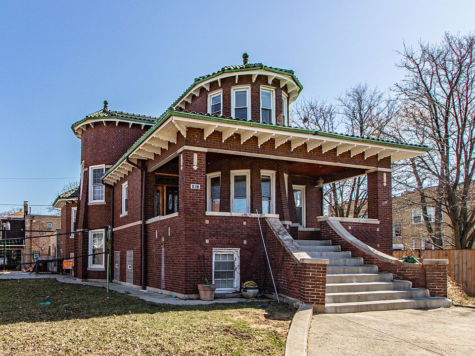 6557 S Troy St, Chicago, IL 60629 | Zillow