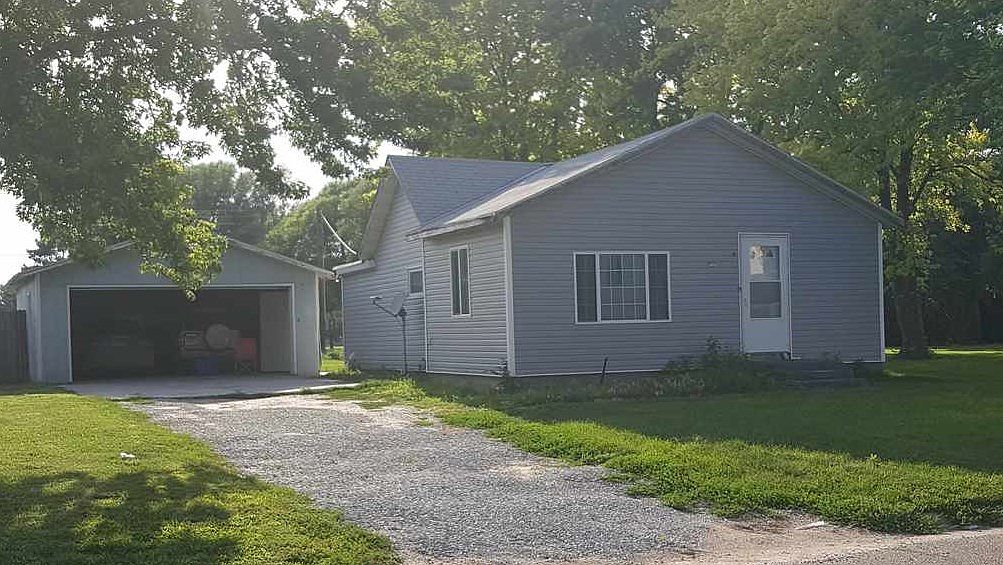 305 Keopple St, Bertrand, NE 68927 | Zillow