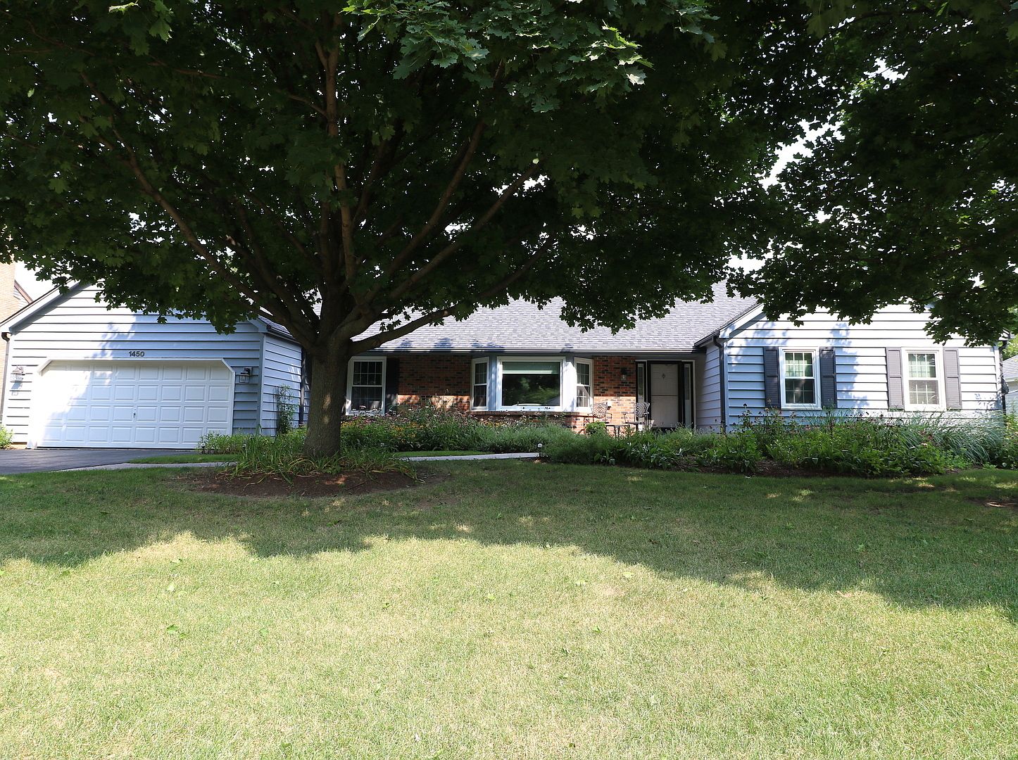 1450 Spring Hill Dr, Algonquin, IL 60102 | Zillow