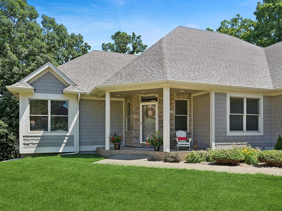 2812 Devon Ln NE, Rochester, MN 55906 | Zillow