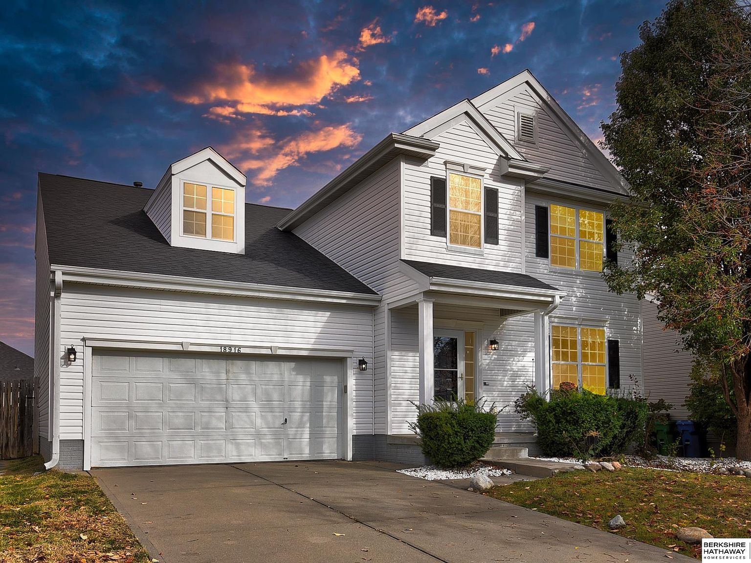 18916 Howe St, Omaha, NE 68130 | Zillow