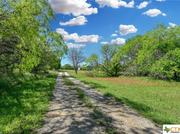 Seguin TX Real Estate - Seguin TX Homes For Sale | Zillow