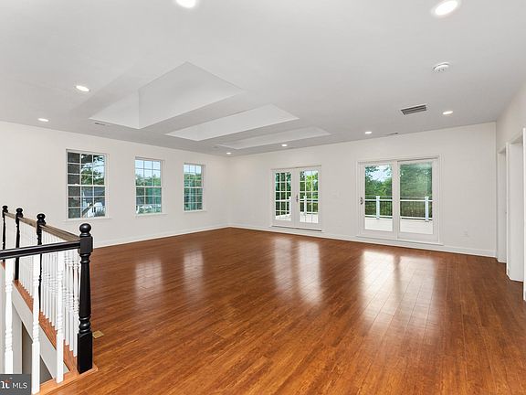 12300 Braddock Rd, Fairfax, VA 22030 | MLS #VAFX2167406 | Zillow