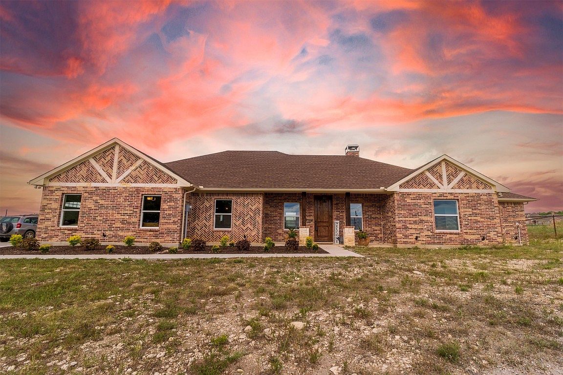 2012 Lyla Ct, Springtown, TX 76082 | Zillow