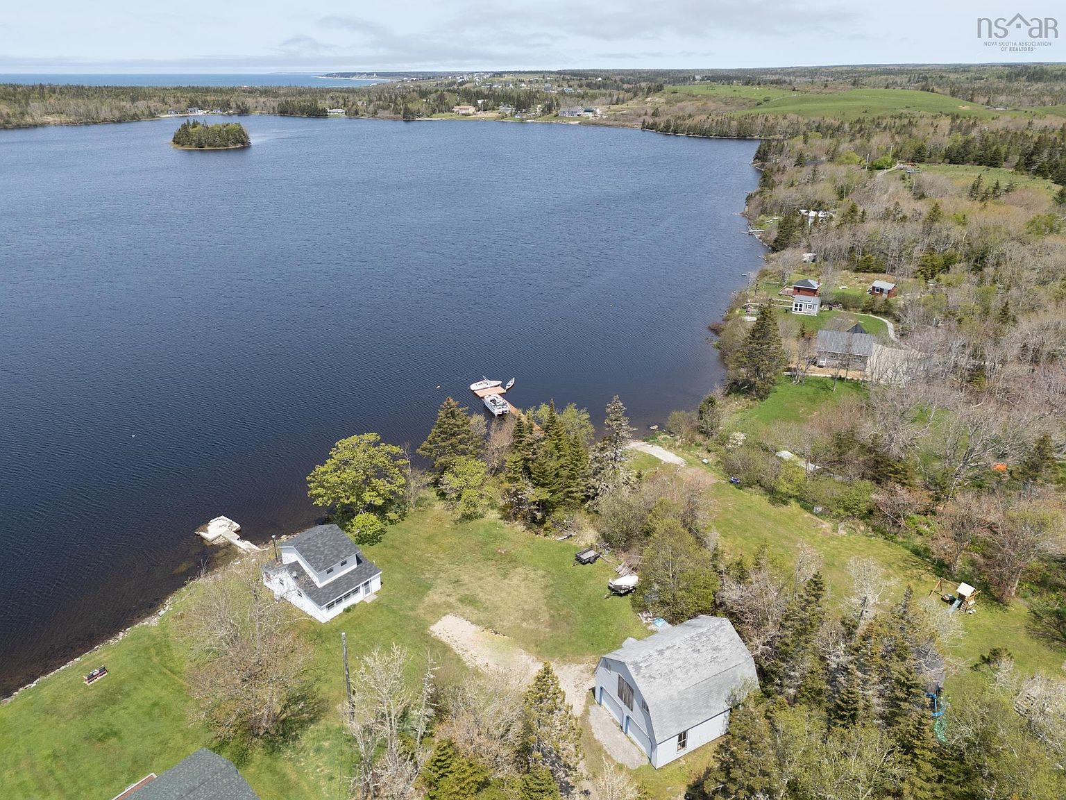 104 Pembroke Rd, Yarmouth, NS B5A 5H3 | Zillow