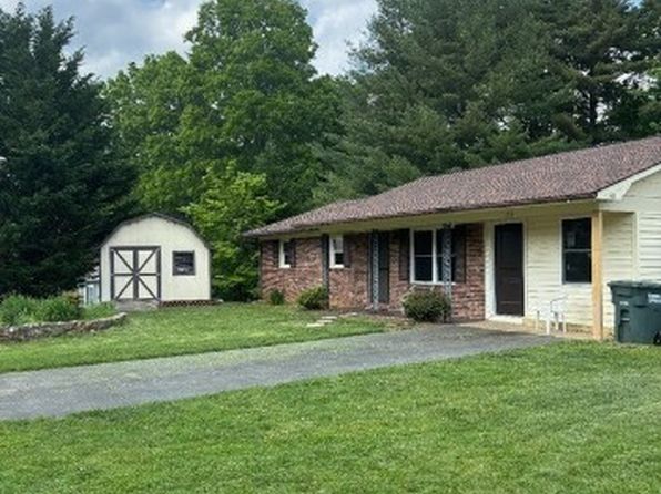 On New River - Sparta NC Real Estate - 5 Homes For Sale | Zillow