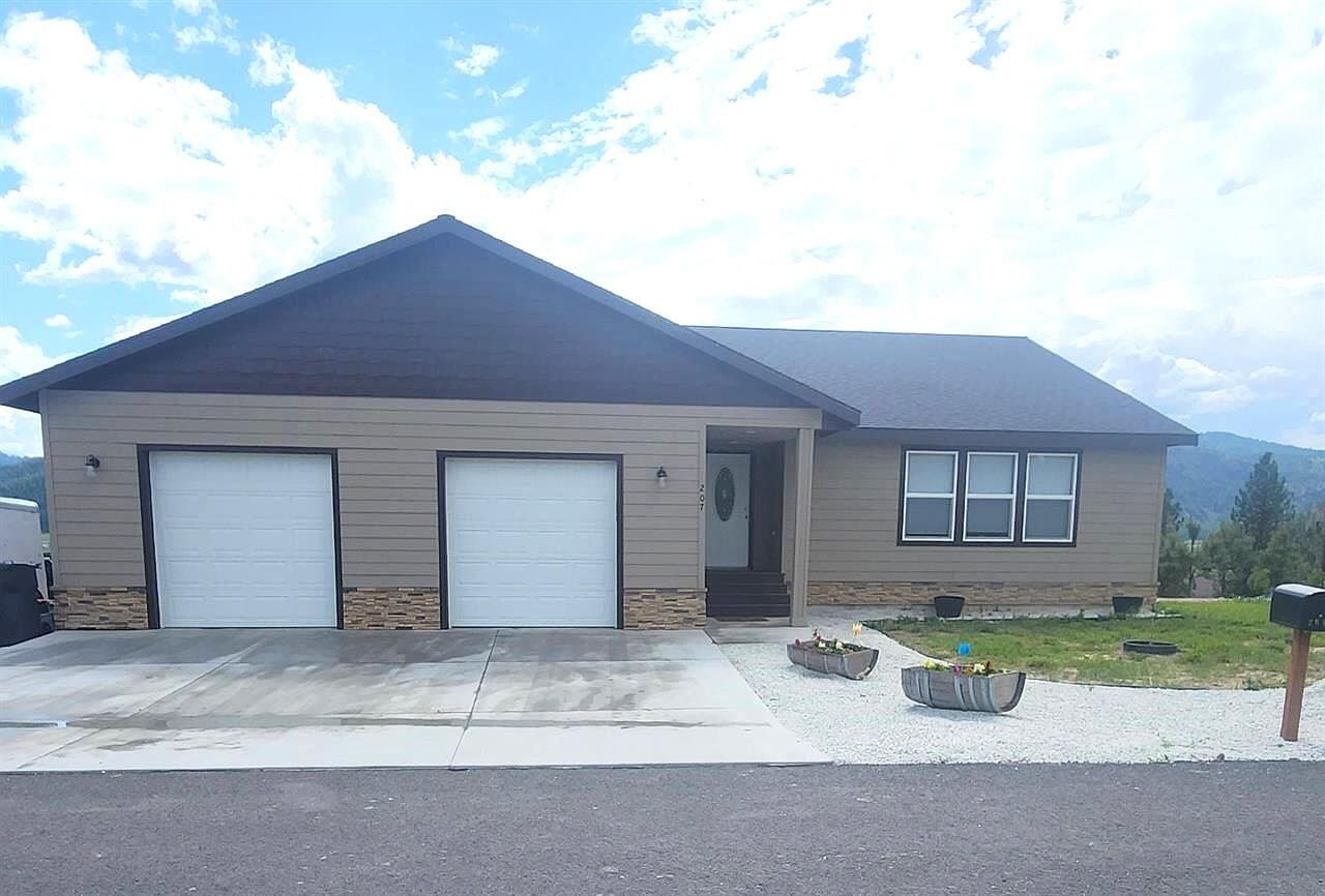 207 Maven Way, Chewelah, WA 99109 | MLS #44389 | Zillow