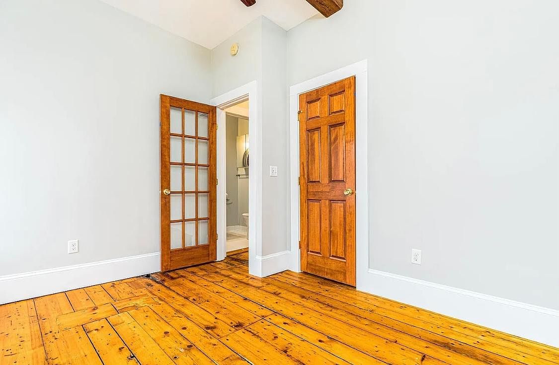 2 Brattle St APT A, South Berwick, ME 03908 | Zillow