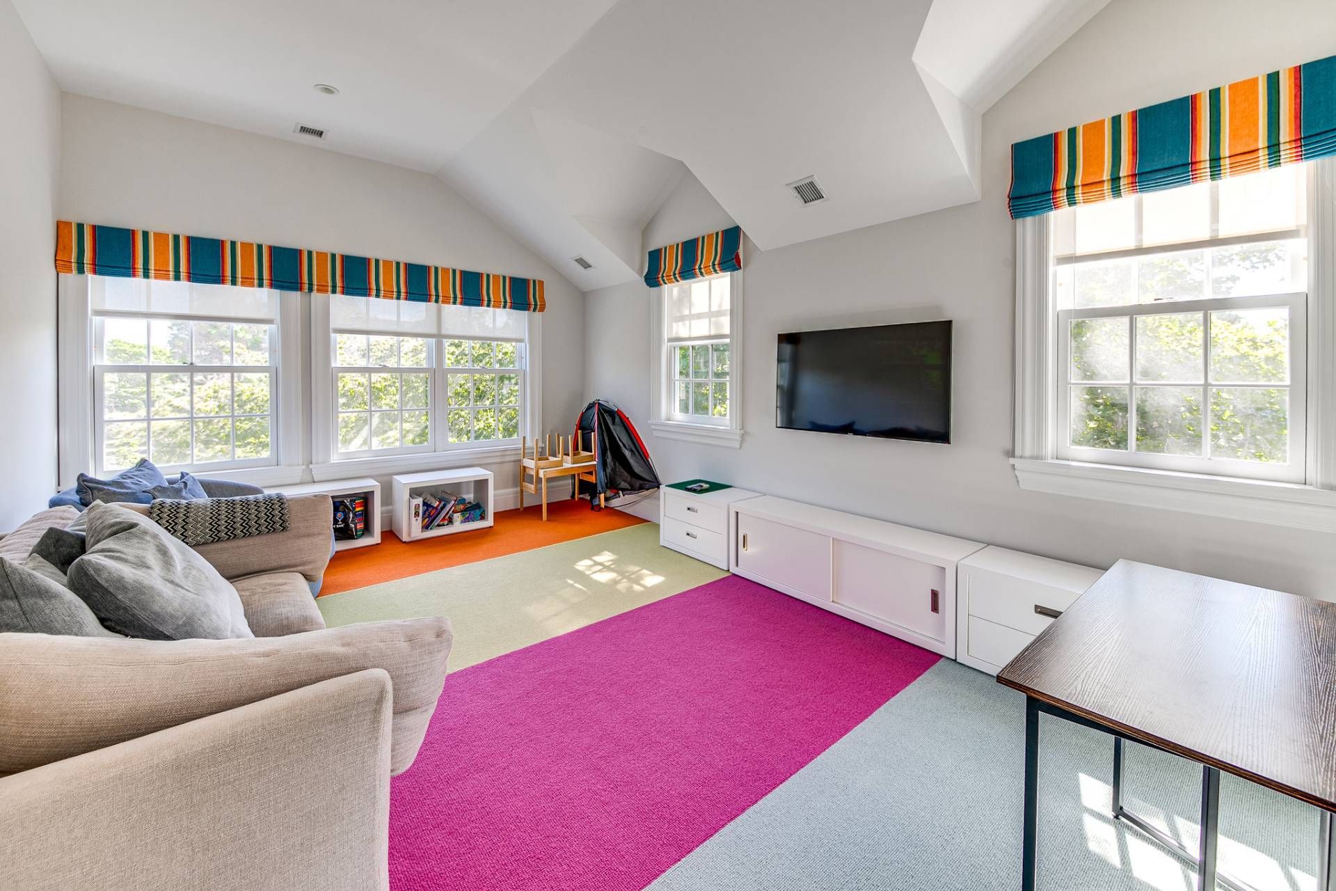 99 Fairfield Pond Ln in Sagaponack | Out East