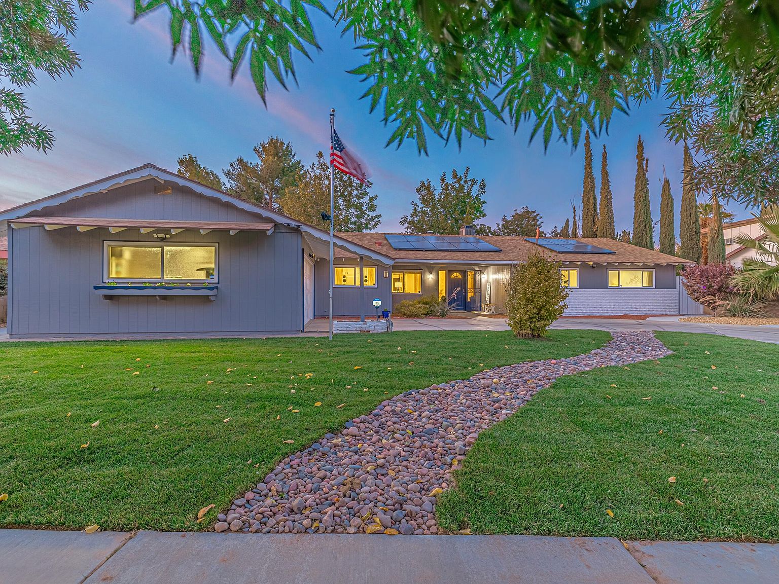43813 Halcom Ave, Lancaster, CA 93536 | Zillow