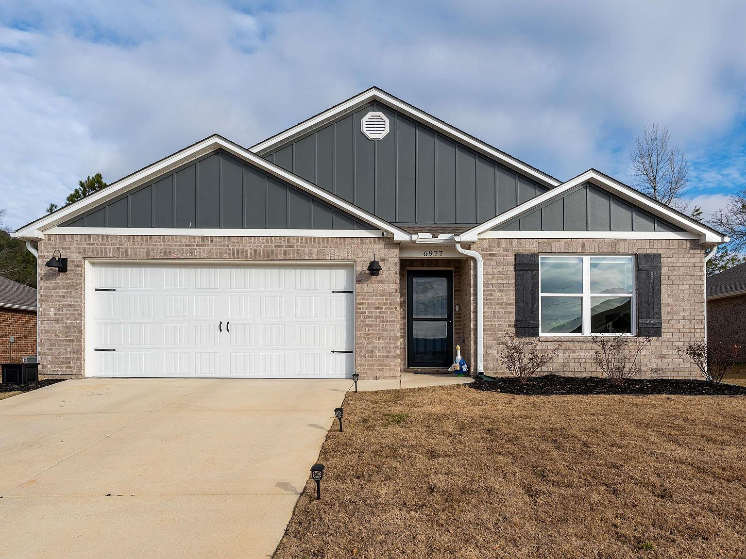 6977 Southern Trace Loop, Leeds, AL 35094 | Zillow