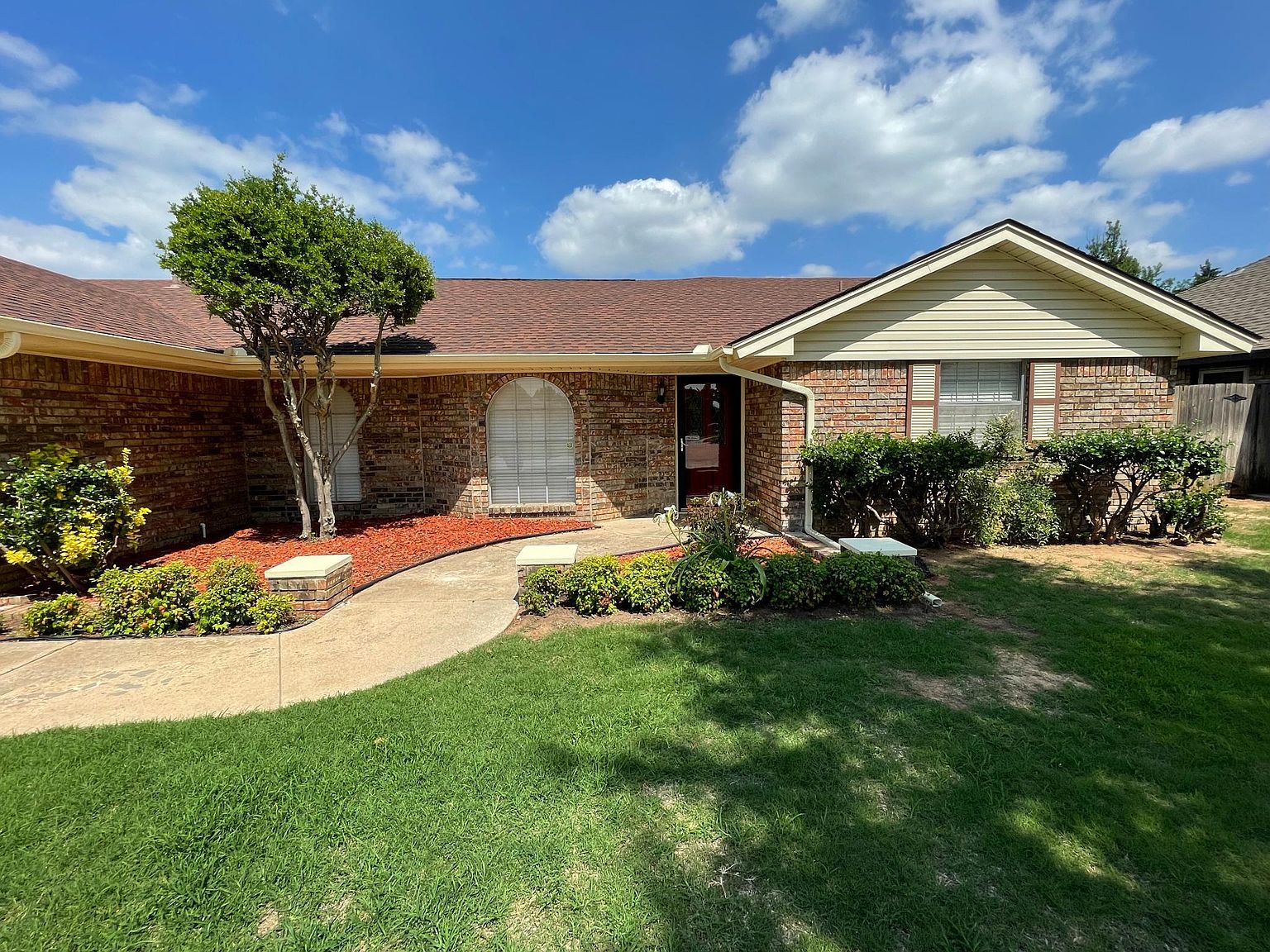 8500 Lowery Ln, Oklahoma City, OK 73132 | Zillow