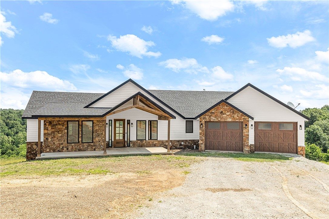 10695 Stoney Point Rd, Lowell, AR 72745 | MLS #1252228 | Zillow