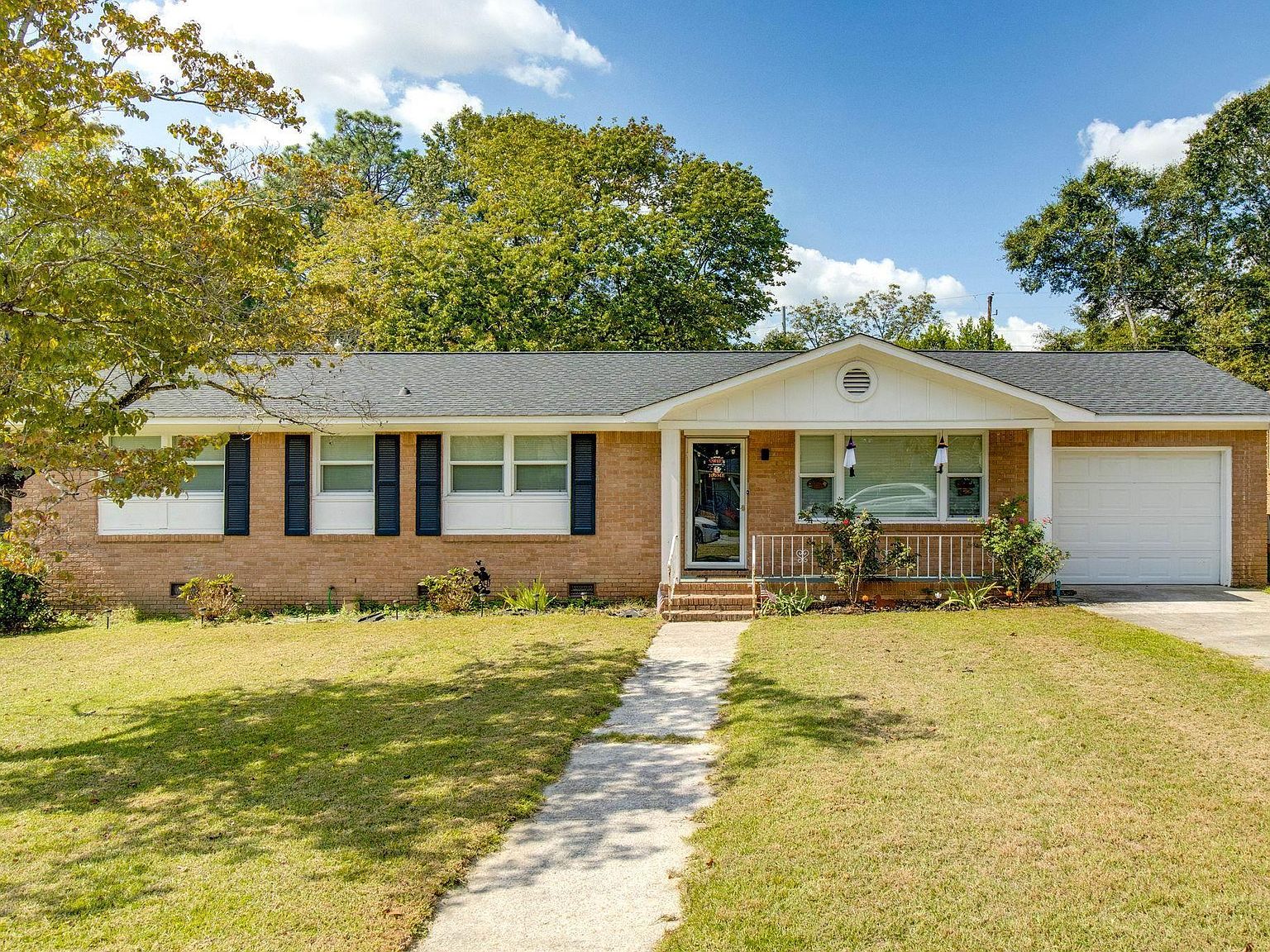 2108 Fairlawn Cir, Cayce, SC 29033 | MLS #575449 | Zillow