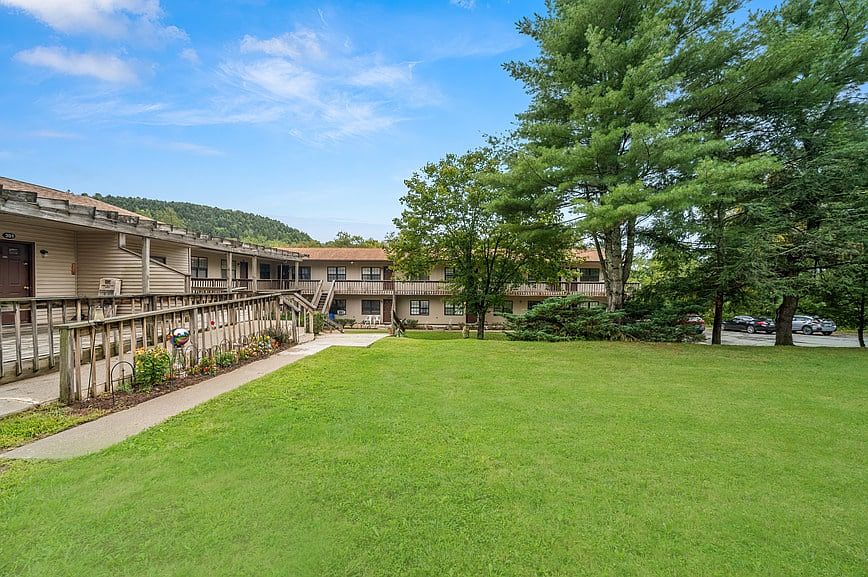 70 Old Falls Rd #101, Fallsburg, NY 12733 | Zillow