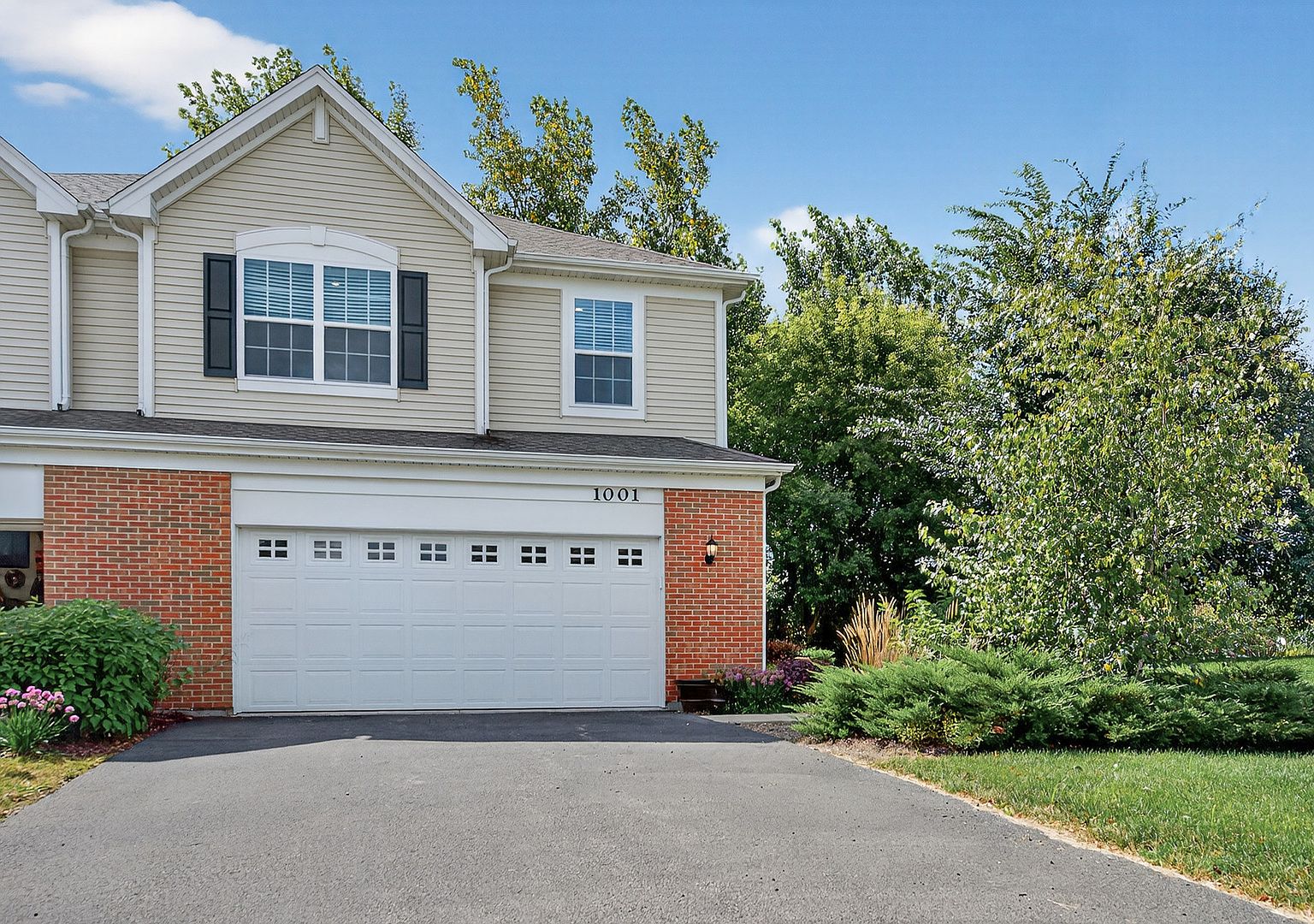 1001 Draper Rd, Mchenry, IL 60050 | Zillow