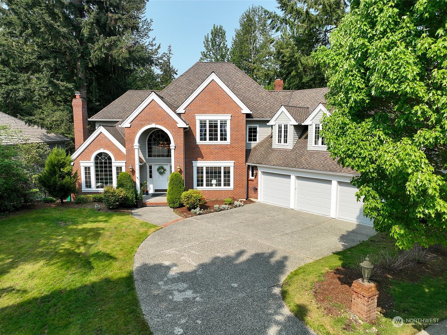 18106 NW Montreux Drive, Issaquah, WA 98027 | MLS #NWM2070521 | Zillow