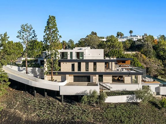 1035 Stradella Rd, Los Angeles, CA 90077 | Zillow