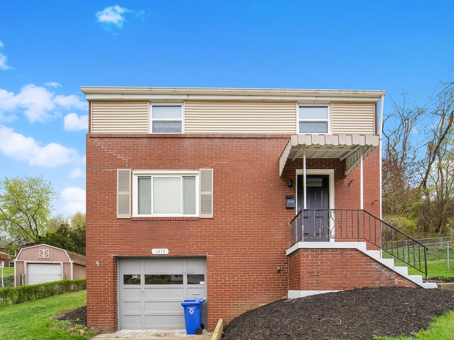 1419 Overdale Dr, Homestead, PA 15120 | Zillow