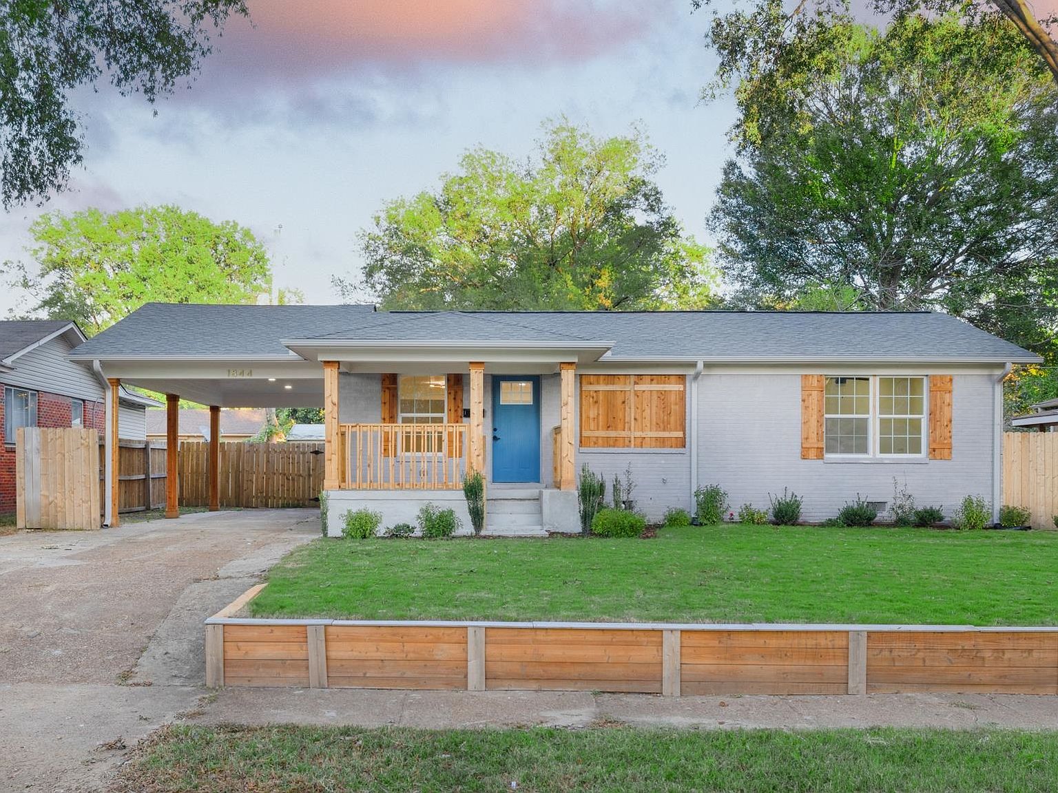 1844 Capri Rd, Memphis, TN 38117 | Zillow