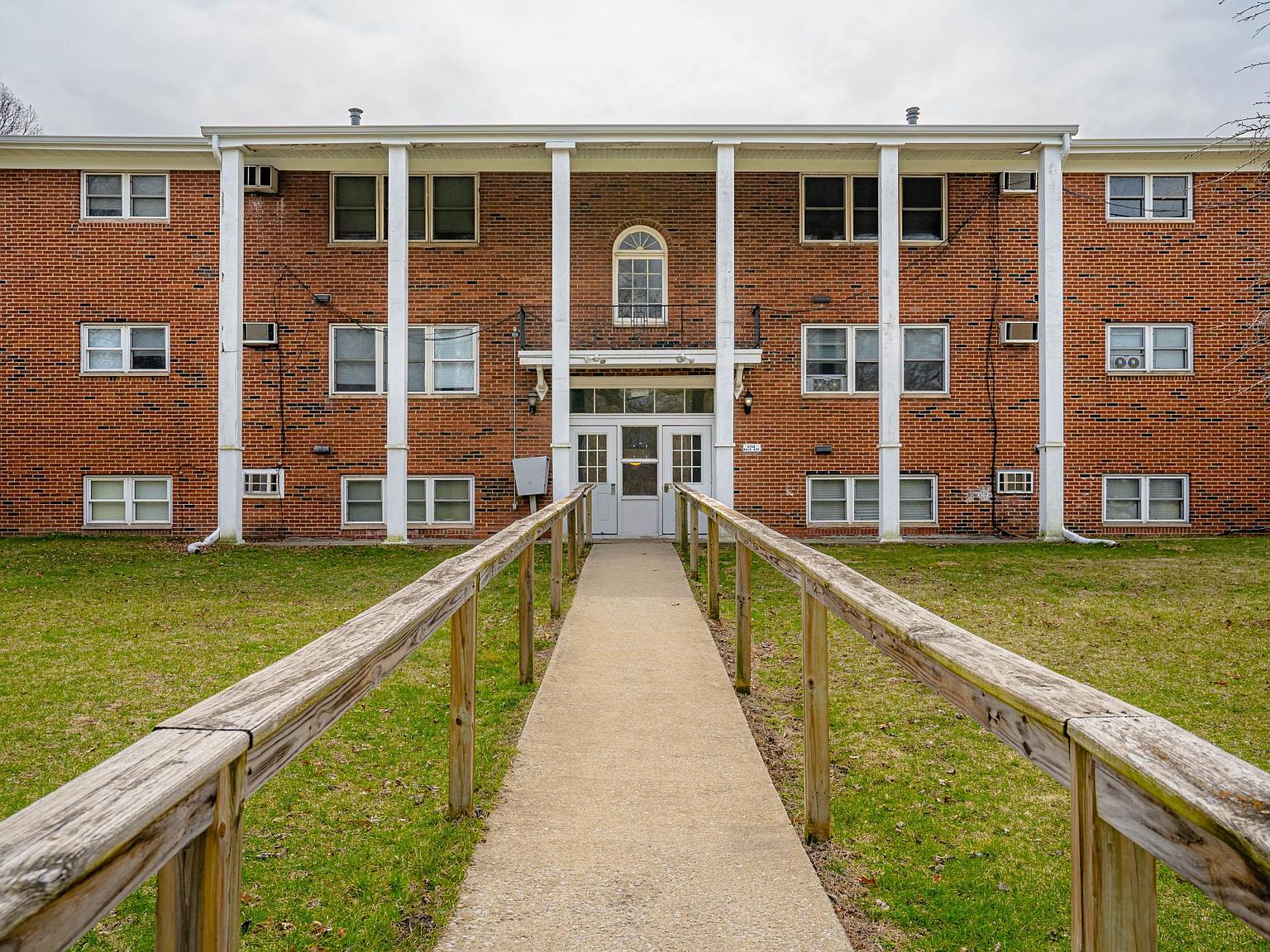 1868 Samuelson Rd #2C, Portage, IN 46368 | Zillow